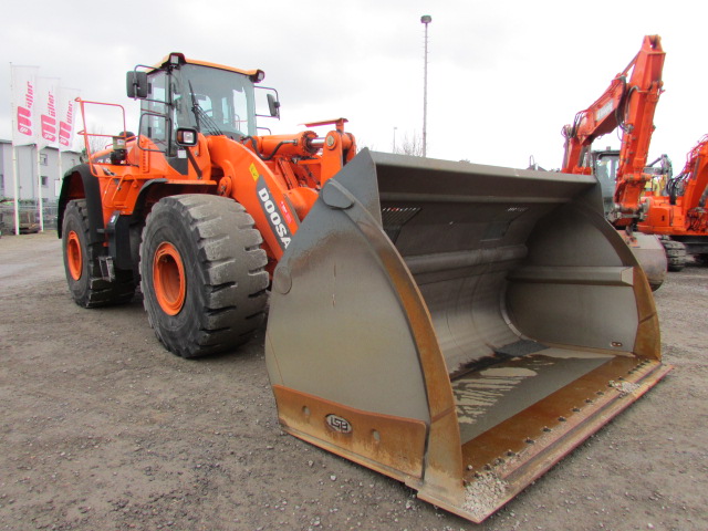 Doosan DL 550-3 10 m³ | Uwe Müller