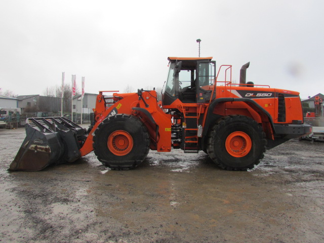 Doosan DL 550-3 4,5 m³ | Uwe Müller