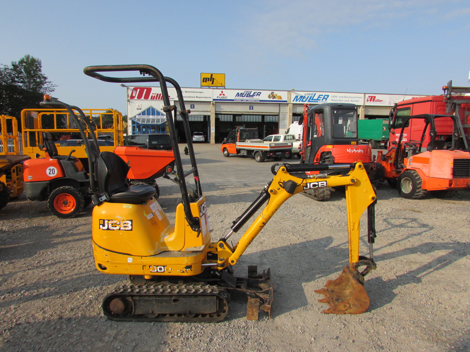 JCB 8008 CTS | Uwe Müller