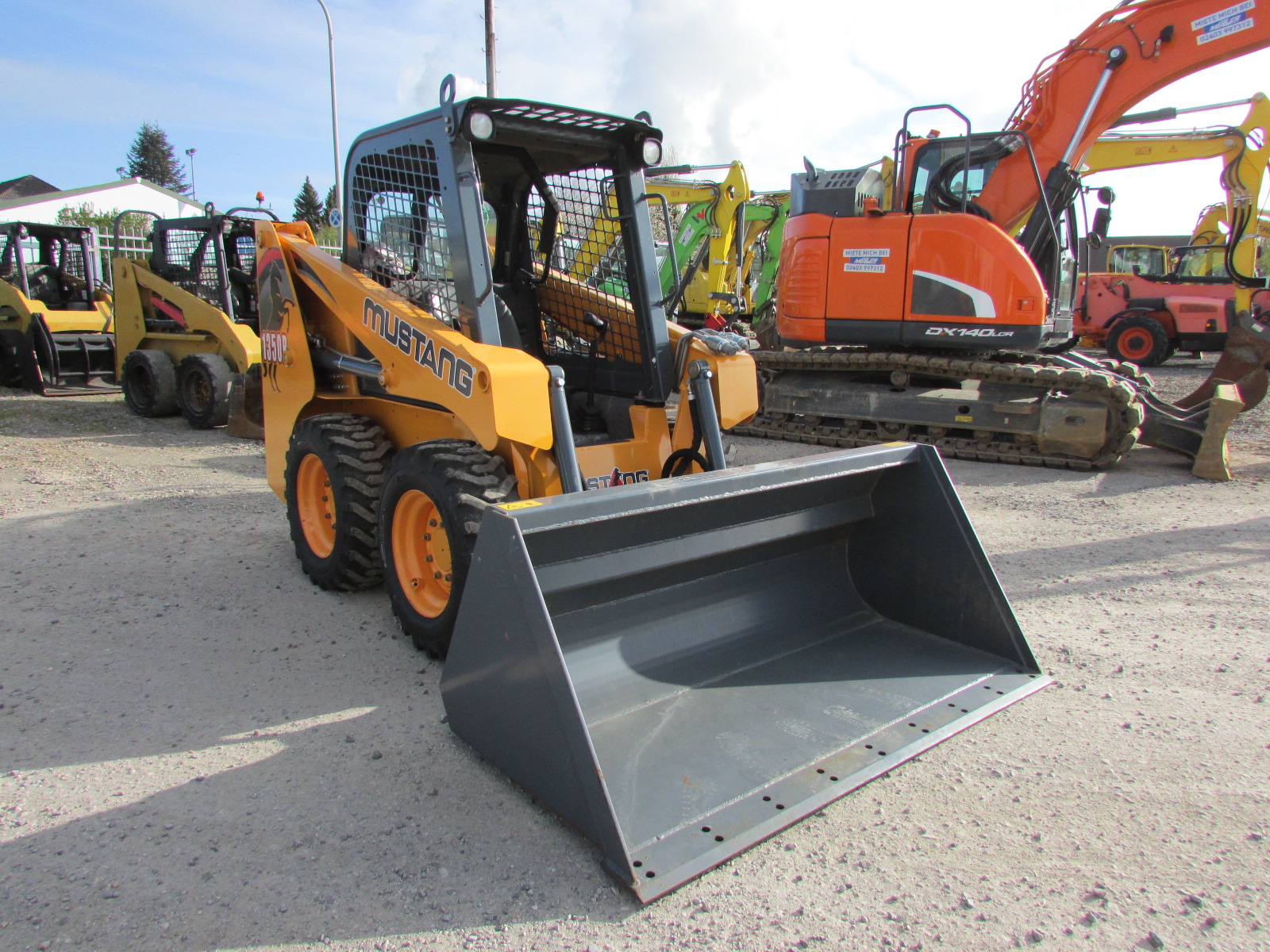 Mustang / Gehl / Manitou 1350 R (Kein Bobcat) | Uwe Müller