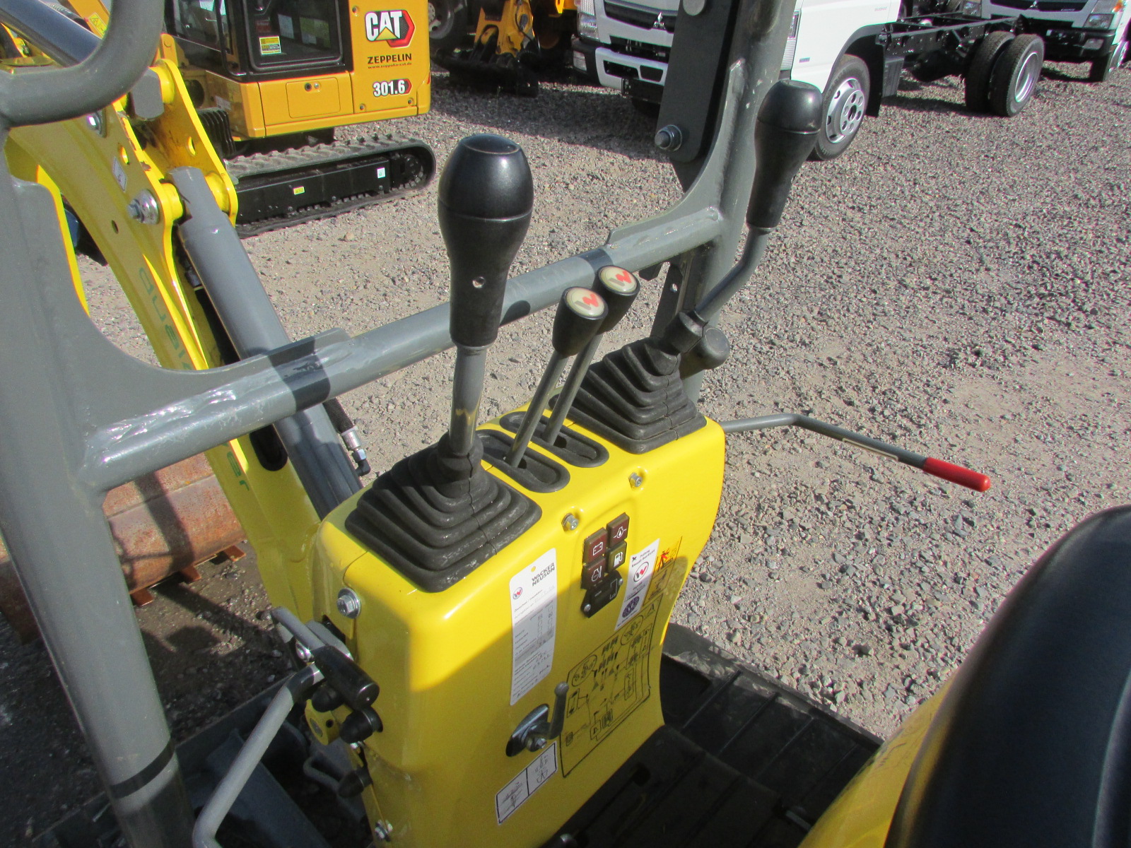 Wacker Neuson 803 Dual Power (E08-01) | Uwe Müller
