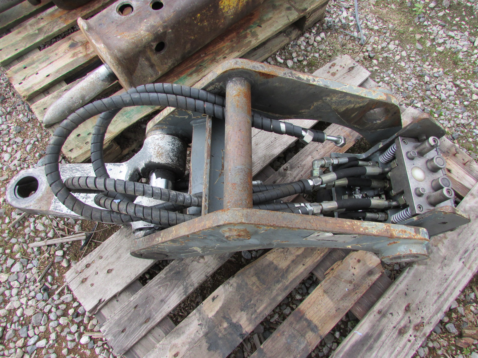 Liebherr LI 33 Greiferadapter mit Likufix SW 33 | Uwe Müller